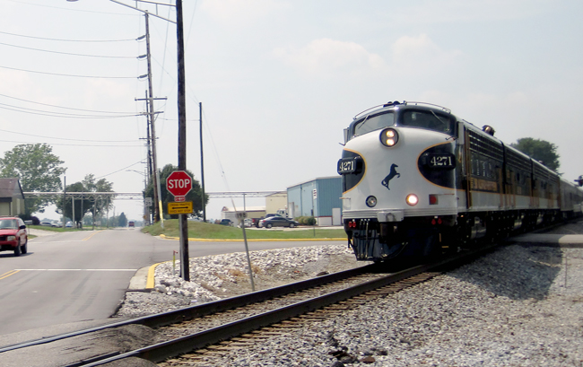 Norfolk Southern's Executive Train traveled through Huntingburg today ...