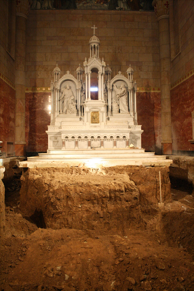 Mass celebrates grand church's reopening - Dubois County Free Press, Inc.