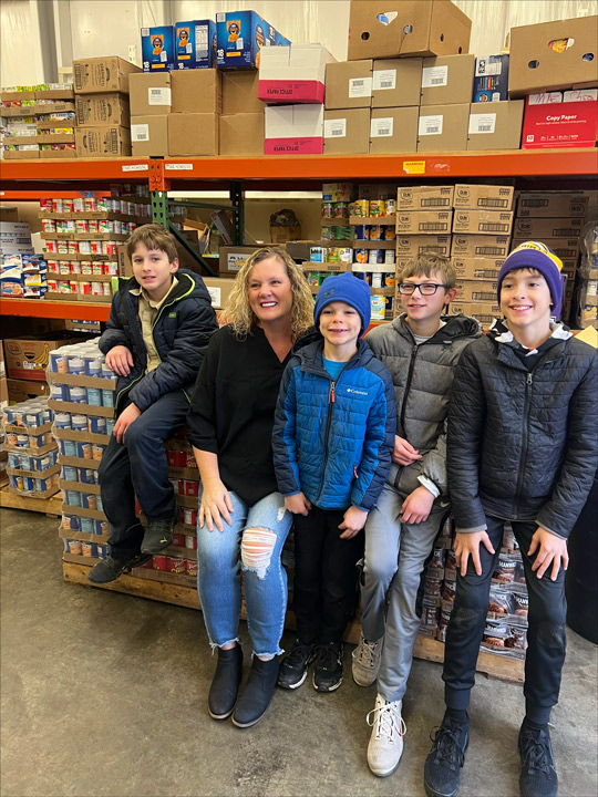 Two tons of food collected in annual IU Alumni food drive - Dubois ...